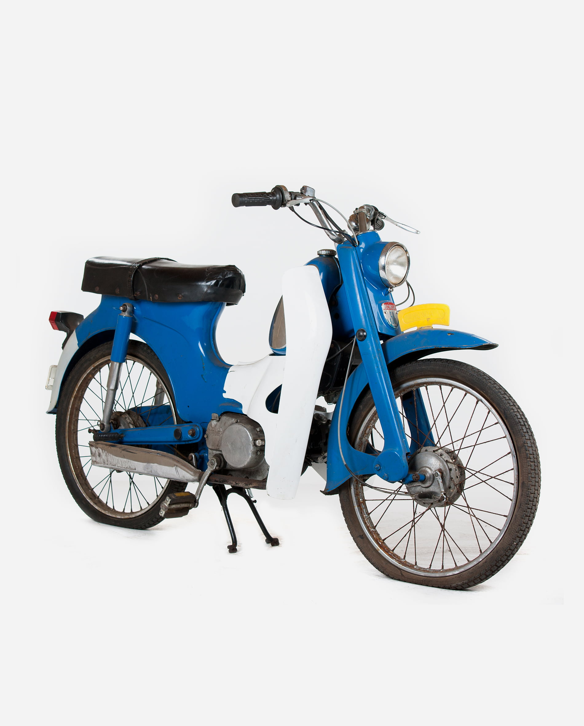 Honda C310 without legshields · Fourstrokebarn