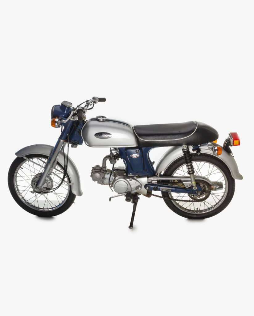 Honda Benly 50S blue-silver - 23198 km · Fourstrokebarn Honda & Parts