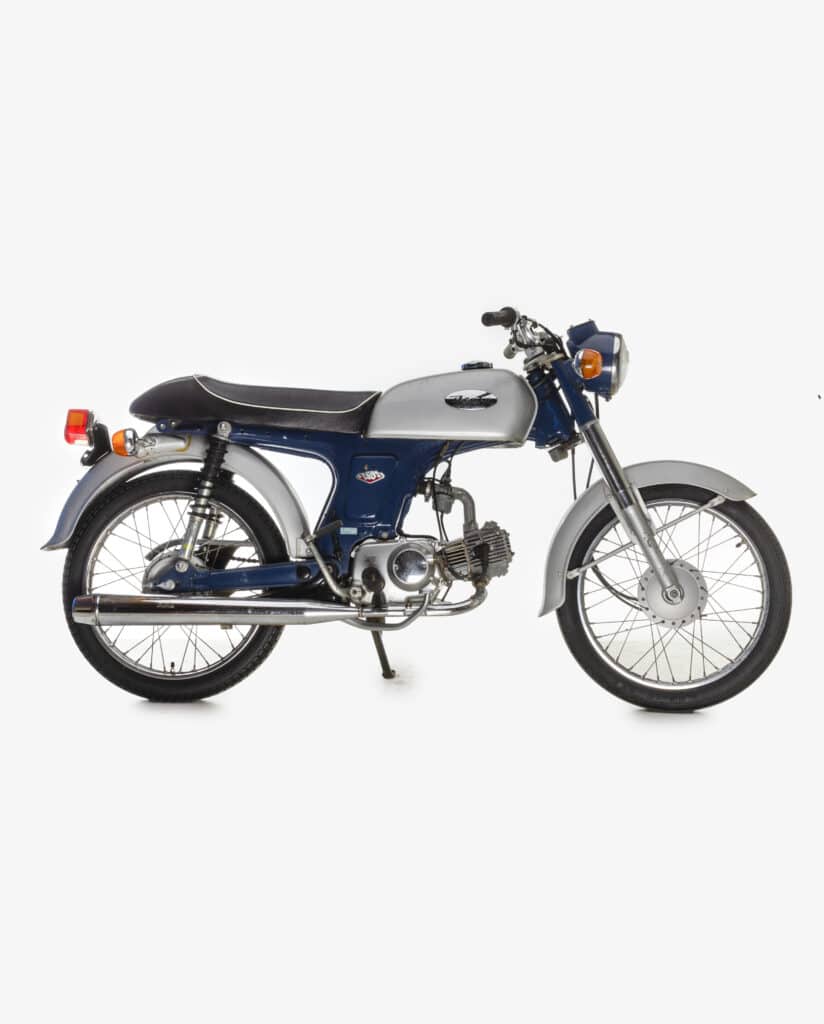Honda Benly 50S blue-silver - 23198 km · Fourstrokebarn Honda & Parts